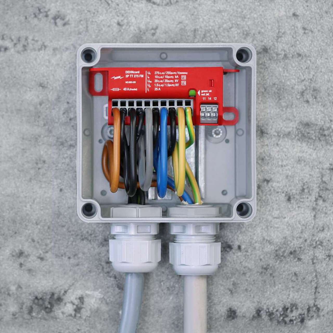 Netzanschaltkasten DEHNcube EMOB für die Ladeinfrastruktur | DEHN